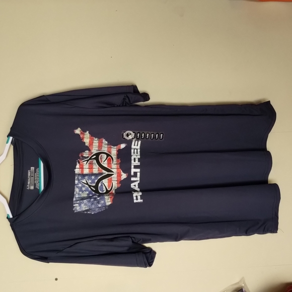 Realtree | Shirts | Mens Real Tree Shirt | Poshmark
